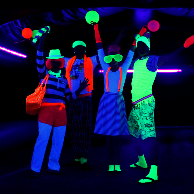 What to wear to a glow party? – PARTY GOAT
